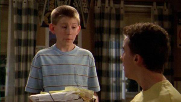 6x01 Reese Comes Home (3) - Malcolm in the Middle VC - Gallery Photos 6x01 Reese Comes Home (3) - Malcolm in the Middle VC - Gallery Photos
